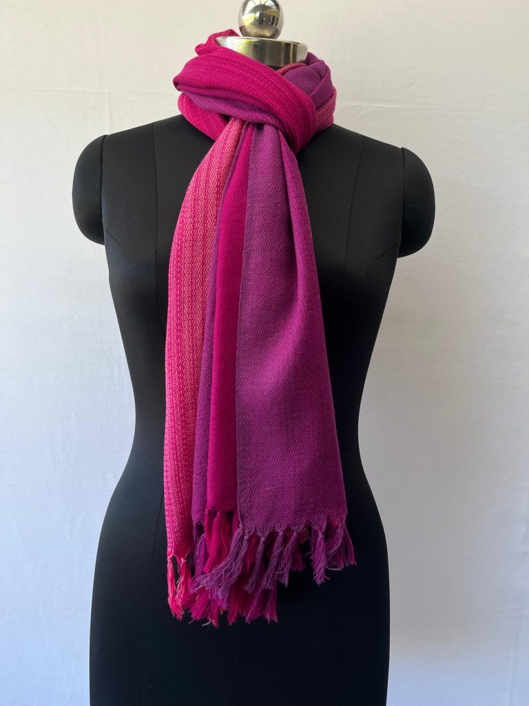 Hand-woven Woollen Stole (DB38 IV-1) – Kilmora
