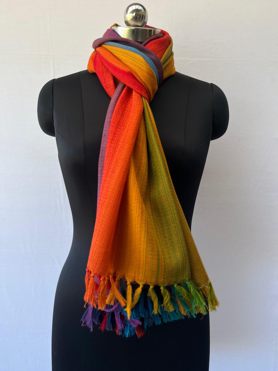 Hand-woven Woollen Stole (DB38 VIII-2) – Kilmora